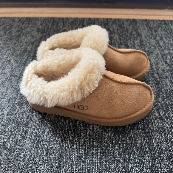 UGG | Shoes | Ugg Kids Moraene Genuine Sheepskin Faux Fur Lined ...